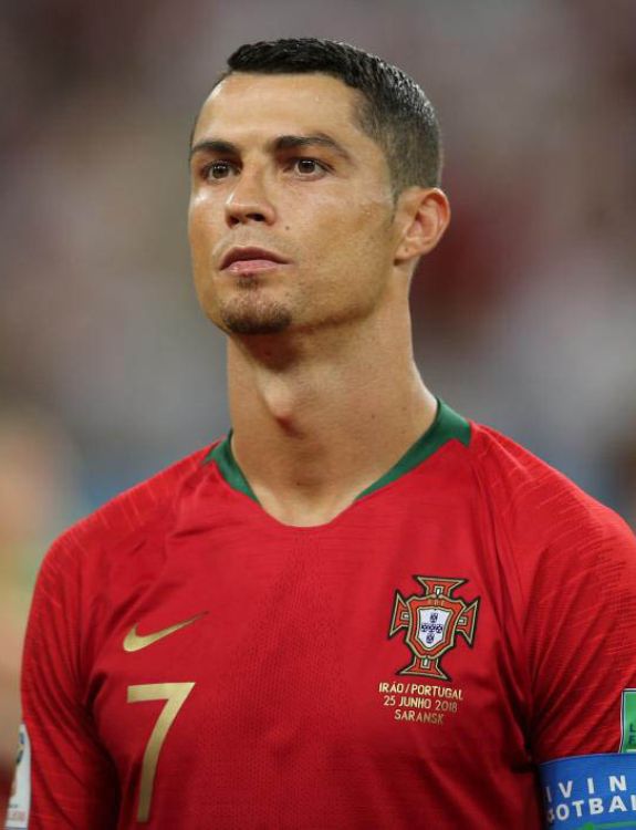 Cristiano Ronaldo Hairstyles: 10 Famous Hairstyles Over the Years