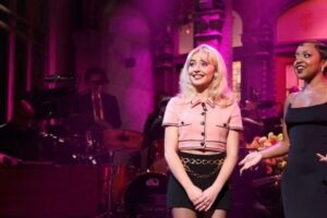 Style on Stage with Sabrina Carpenter Tour Outfits